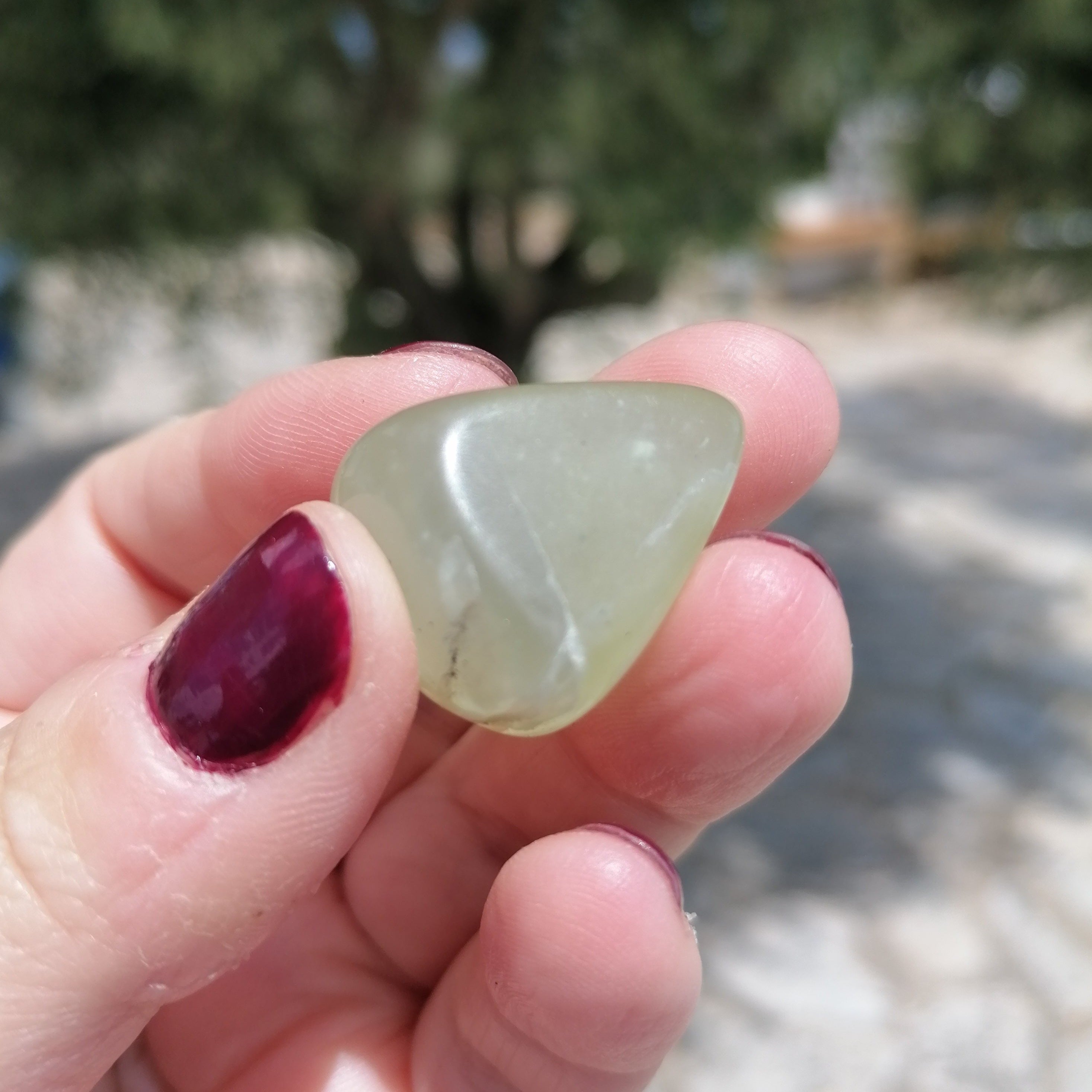 New Jade Medium Tumblestone 20-30mm – Scottish Witch Shop